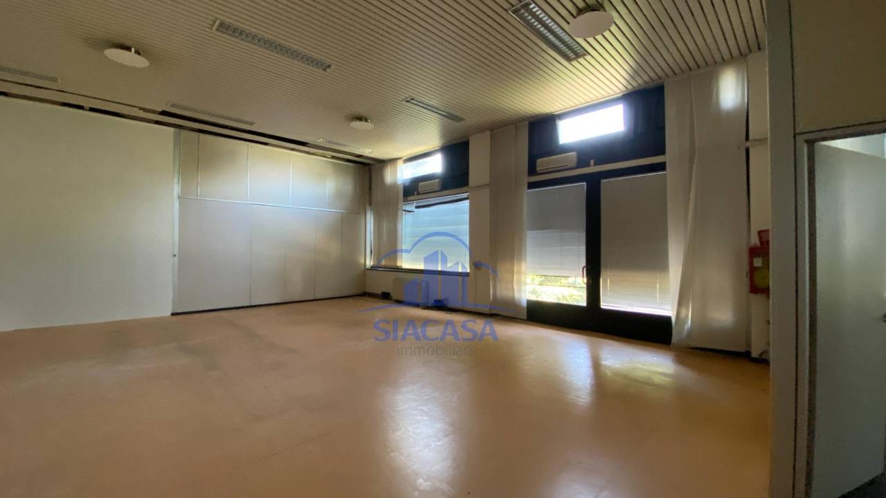 Ufficio in affitto a Inzago