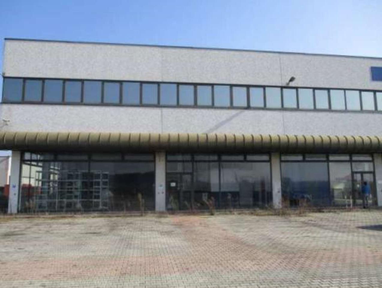 Capannone in vendita a Sizzano