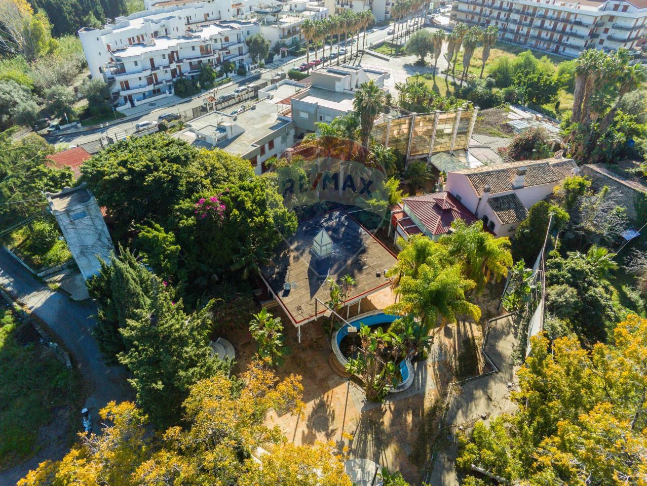 Villa in vendita a Giardini Naxos