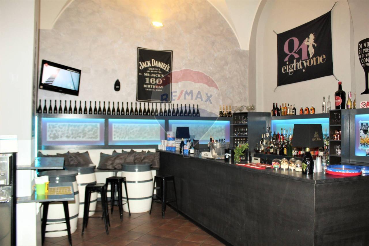 Esercizio commerciale in vendita a Giarre
