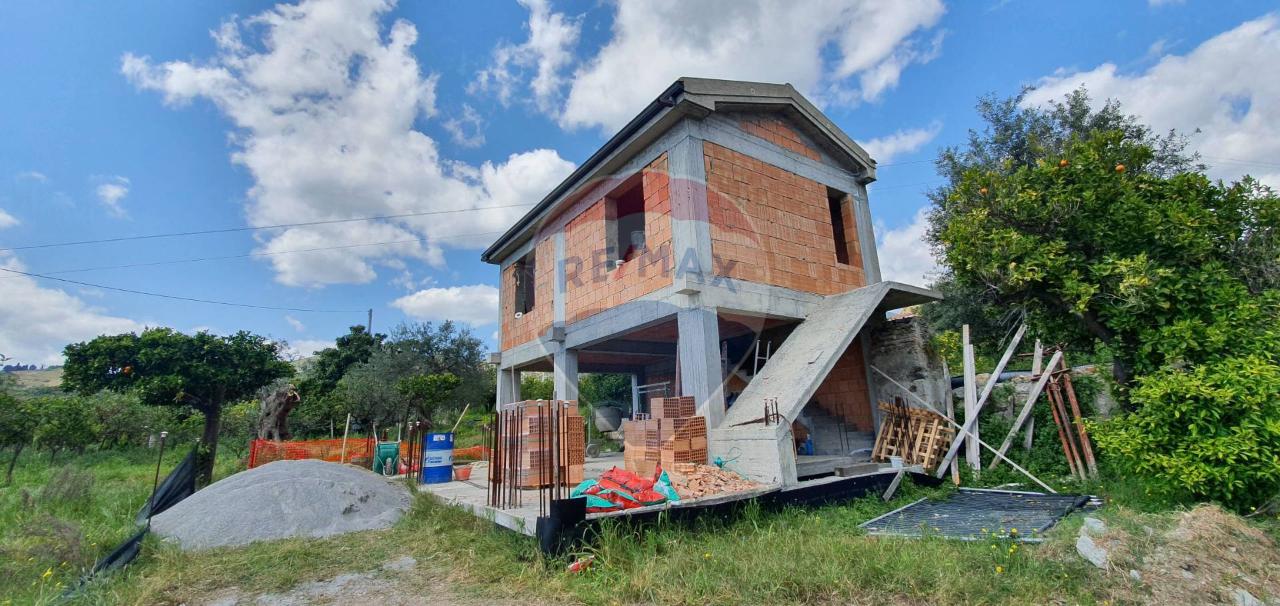 Villa in vendita a Roccalumera