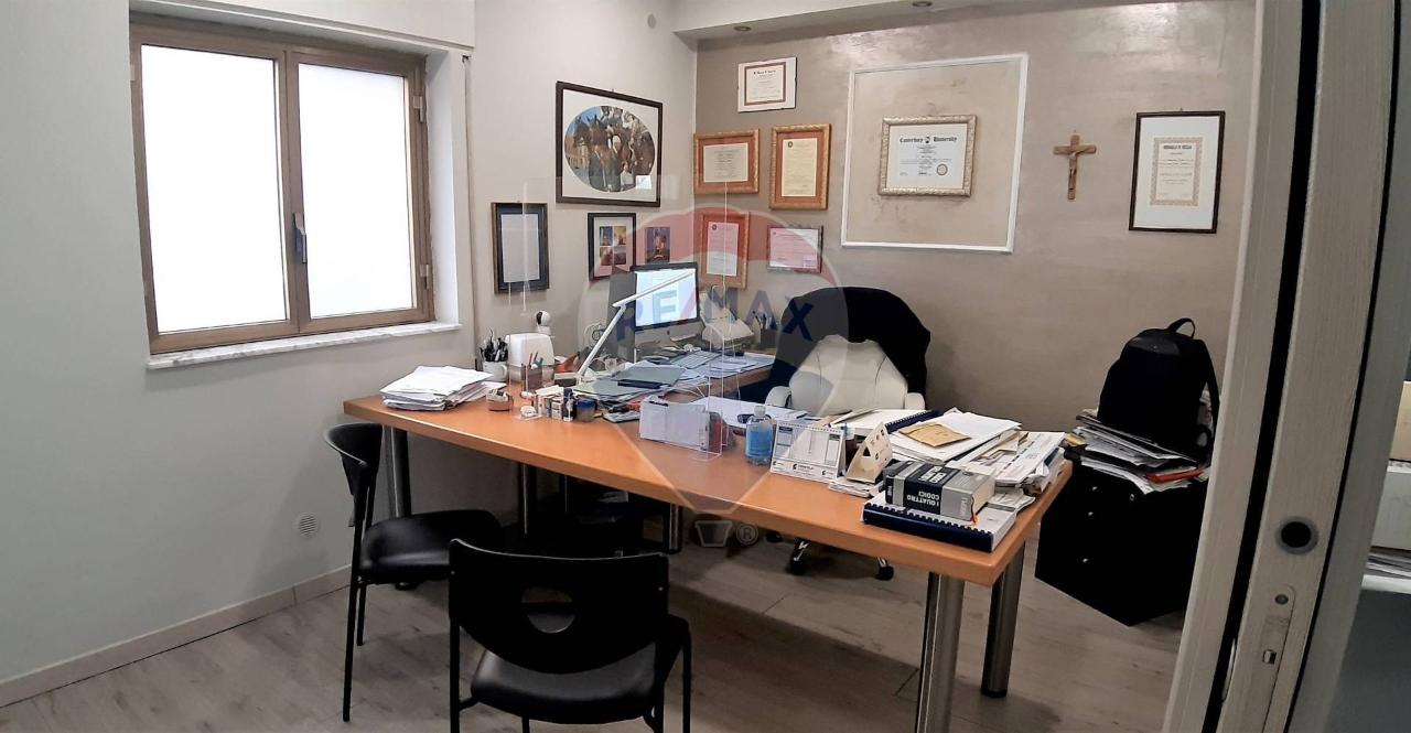 Negozio in vendita a Giardini Naxos