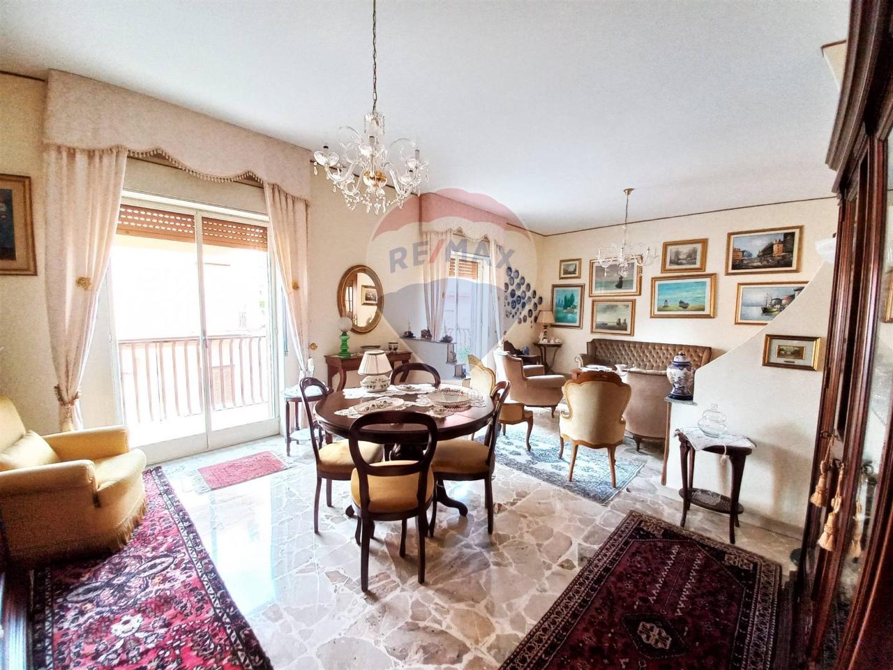 Appartamento in vendita a Aci Catena