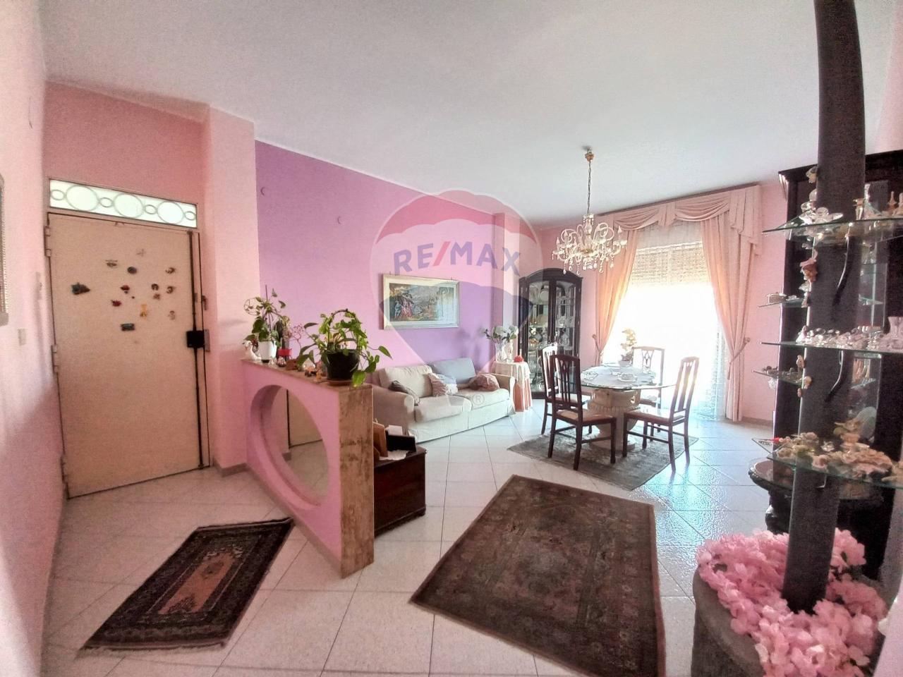 Appartamento in vendita a Aci Catena