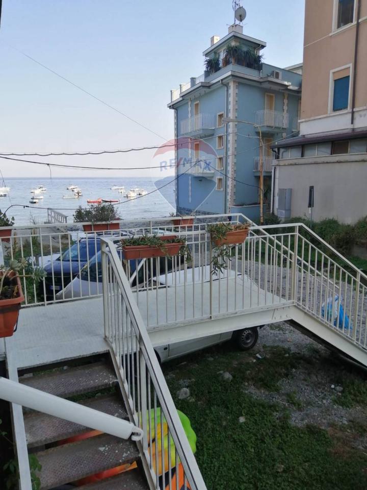 Appartamento in vendita a Giardini Naxos