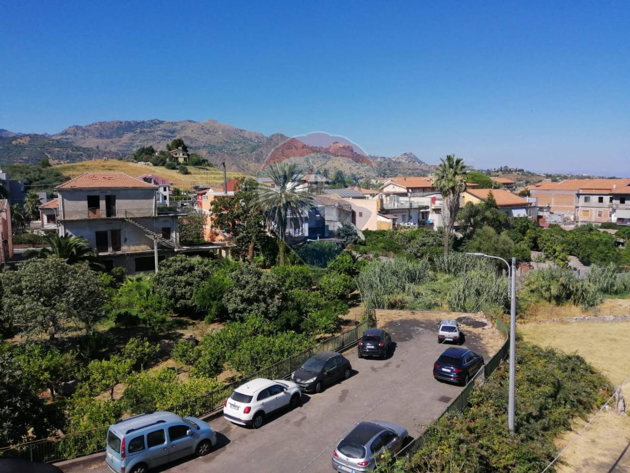 Appartamento in vendita a Calatabiano