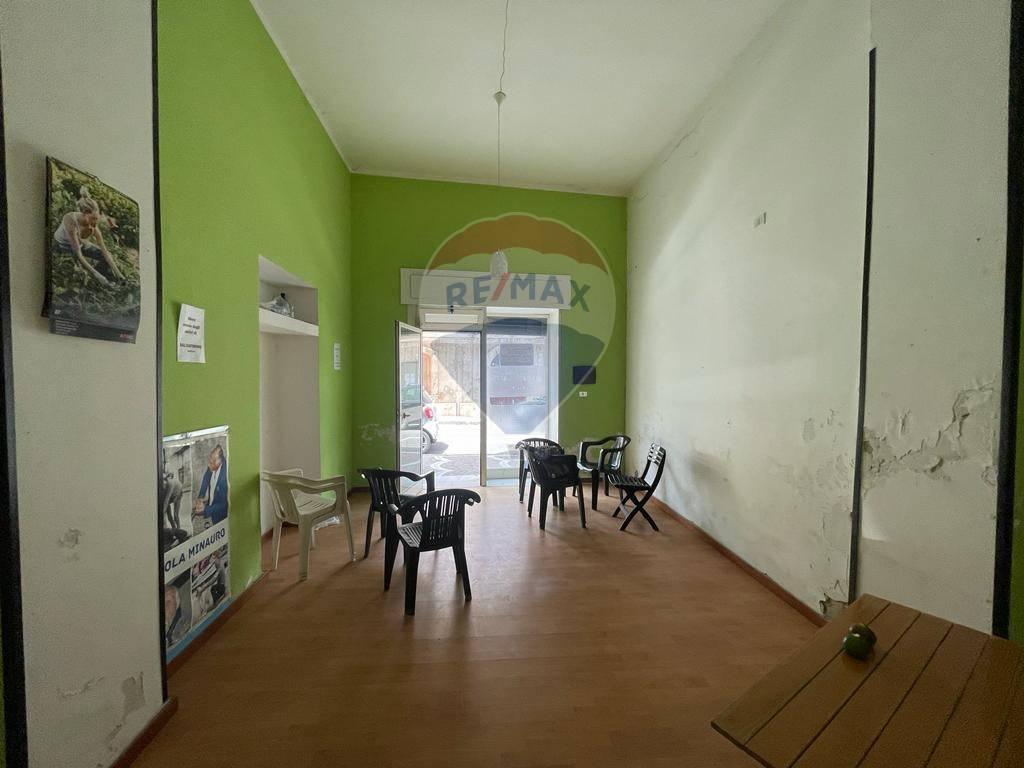 Negozio in vendita a Solopaca
