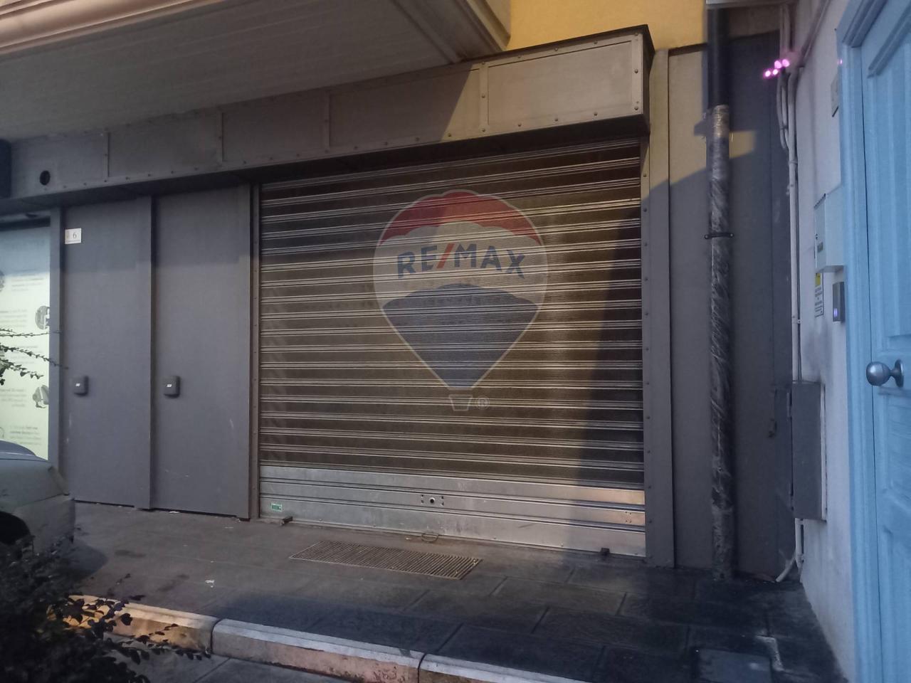 Negozio in vendita a Angri