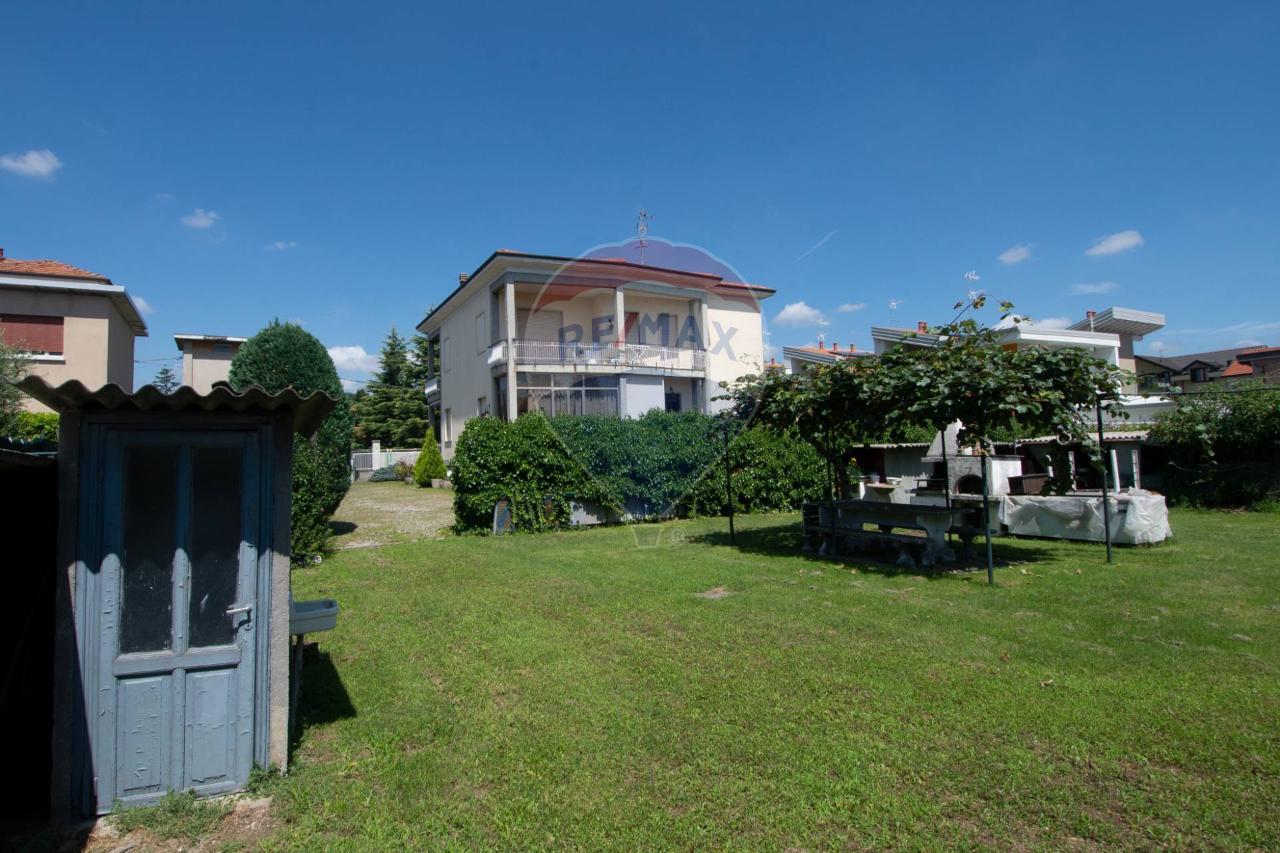 Villa in vendita a Gorla Minore