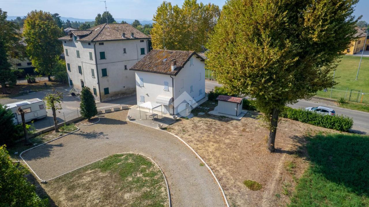 Casa indipendente in vendita a Reggio Emilia