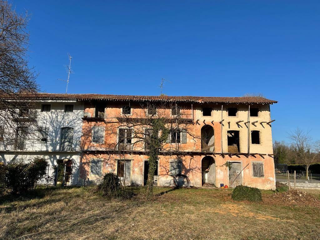 Rustico in vendita a Aviano