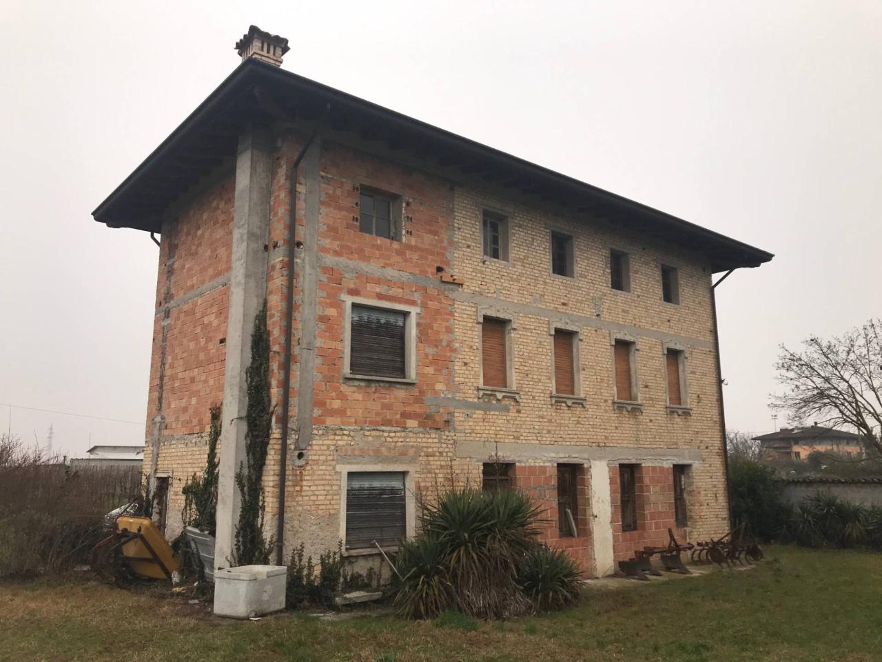 Rustico in vendita a Valvasone Arzene