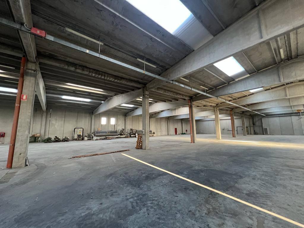 Capannone in vendita a Budoia