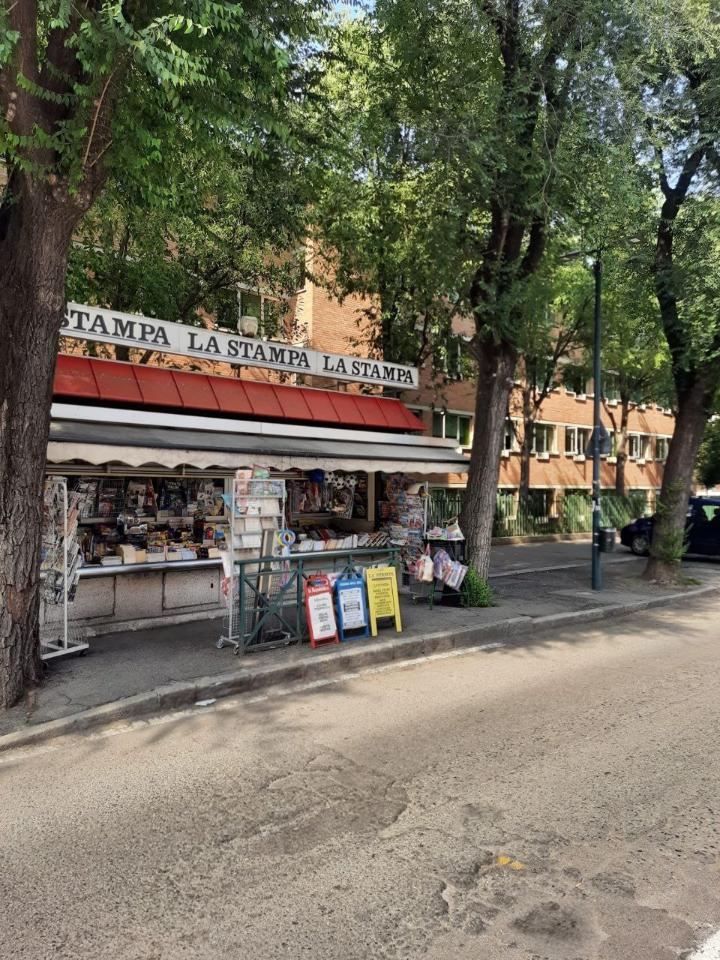Edicola in vendita a Torino