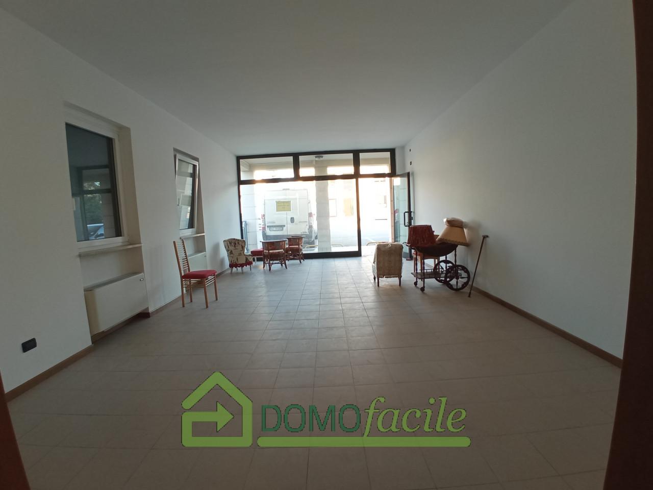 Negozio in affitto a Zane'