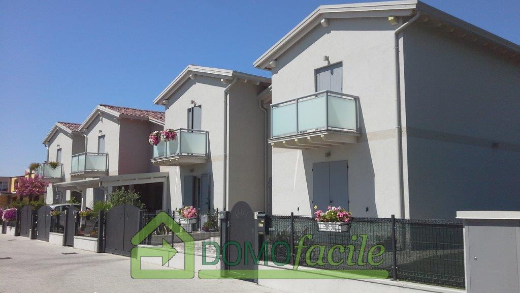 Villa a schiera in vendita a Zane'