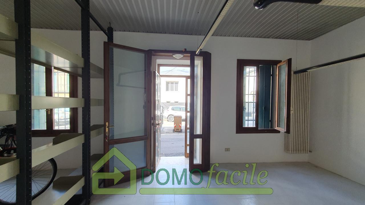 Negozio in vendita a Vicenza