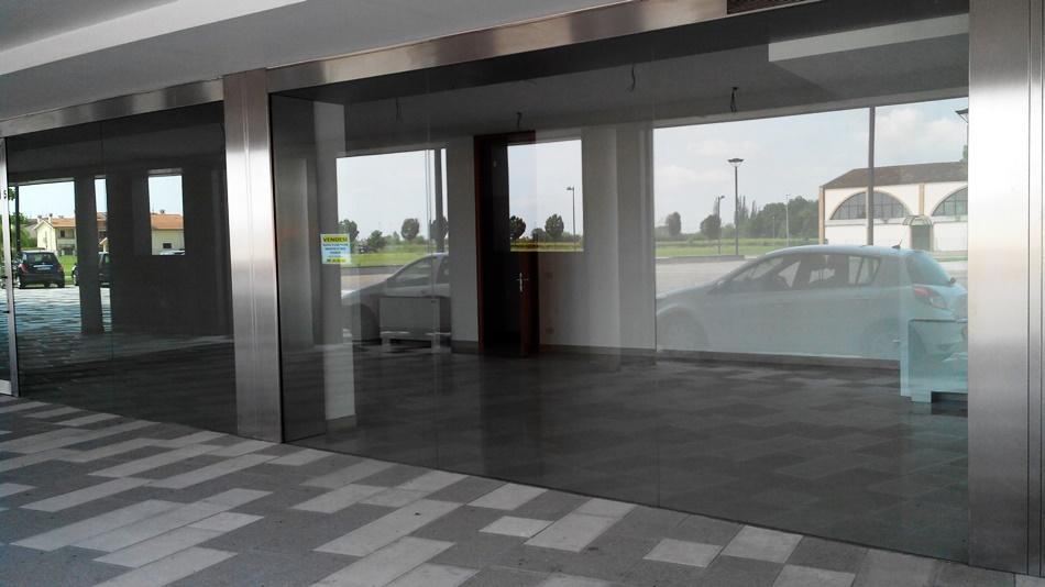 Negozio in vendita a Selvazzano Dentro