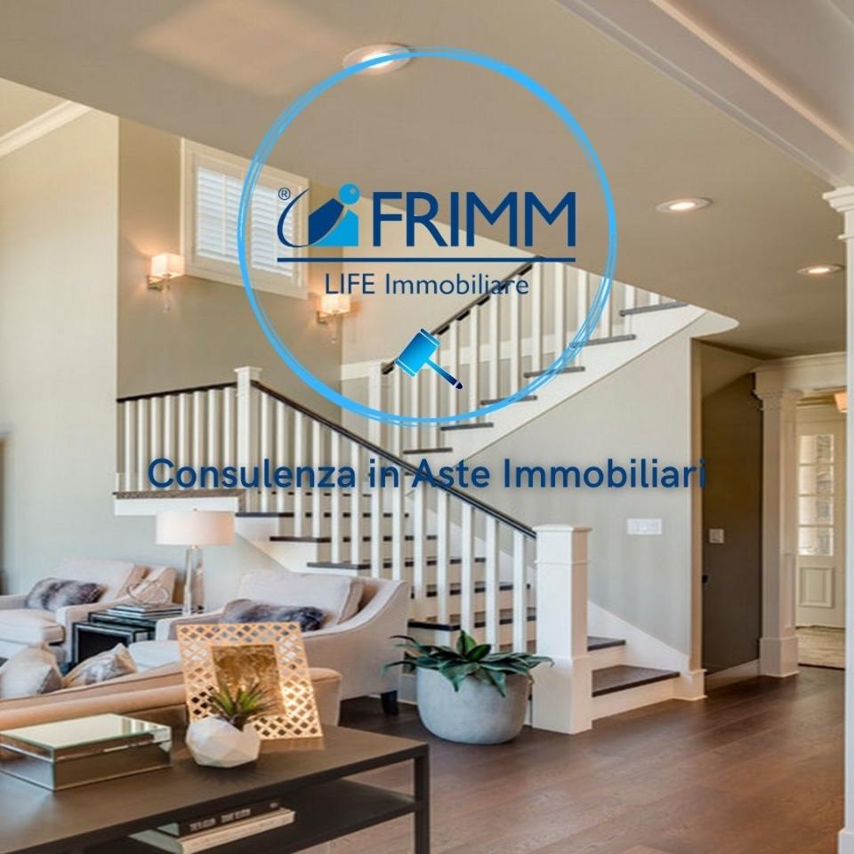 Esercizio commerciale in vendita a Loano