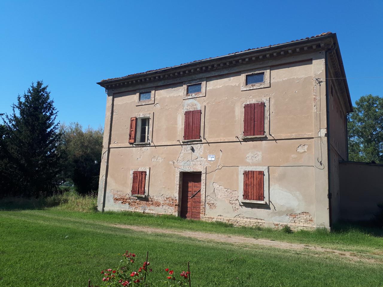 Villa in vendita a Imola