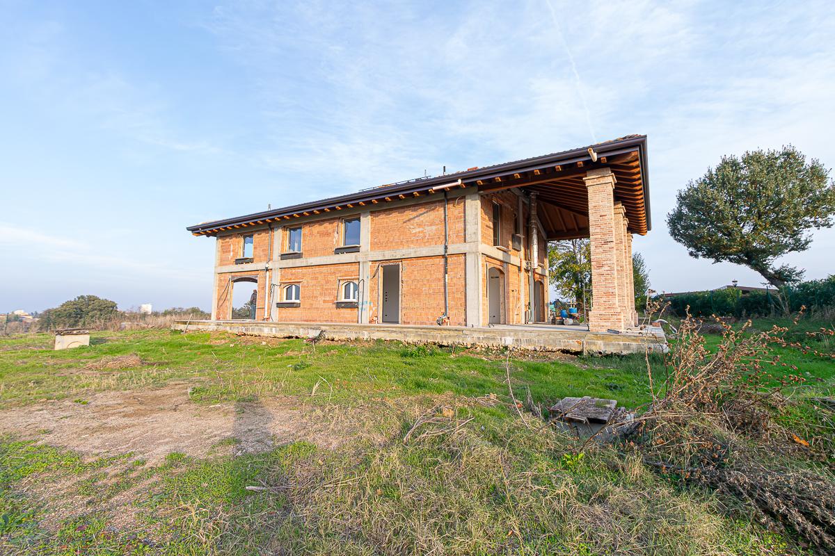 Villa in vendita a Ozzano Dell'Emilia