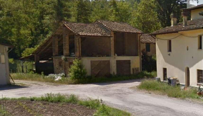 Rustico in vendita a Gropparello