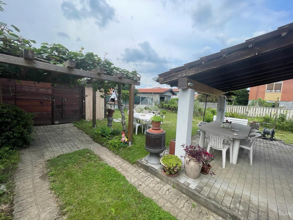 Appartamento in vendita a Momo