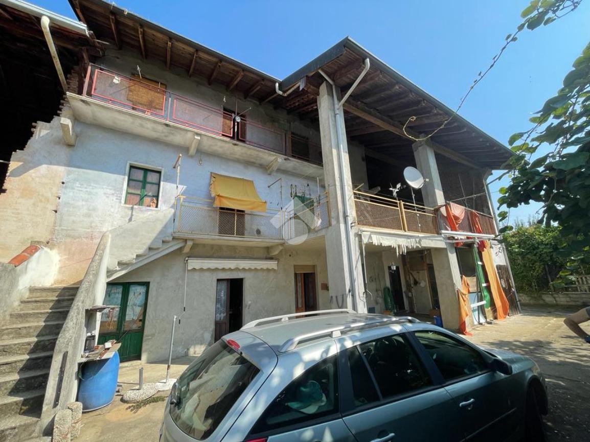 Casa indipendente in vendita a Vaprio D'Agogna