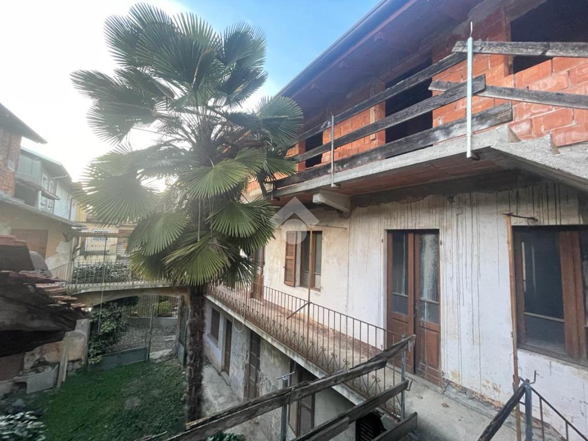 Casa indipendente in vendita a Oleggio