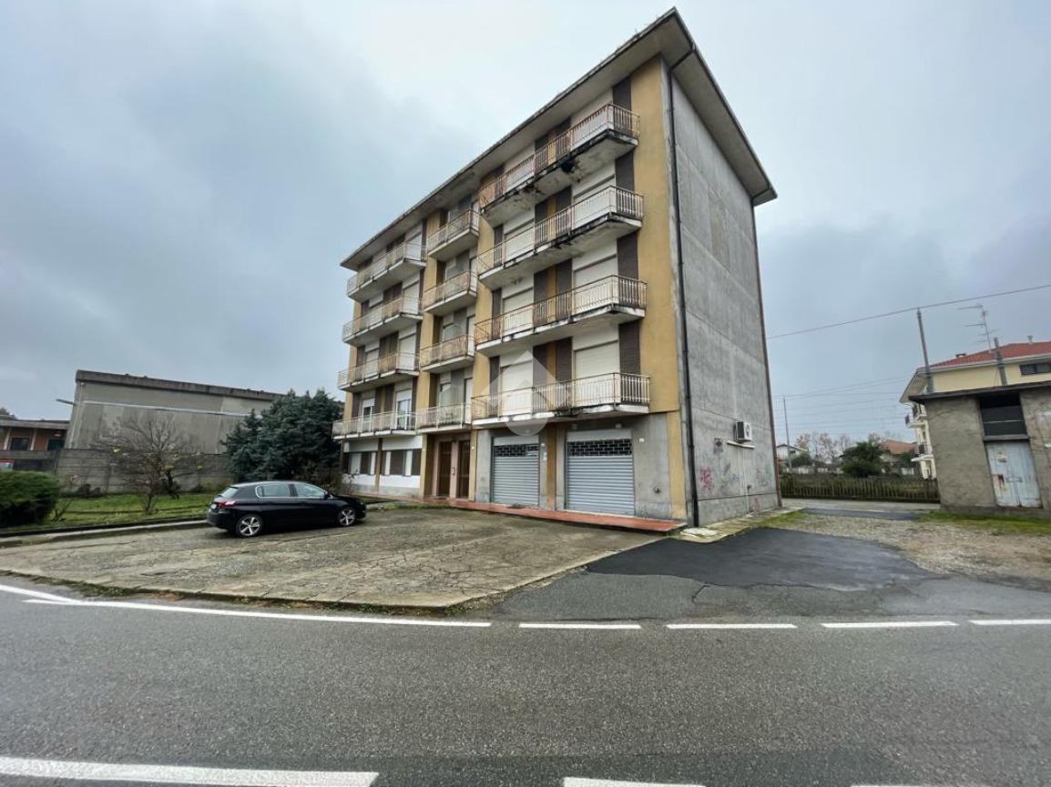 Palazzo in vendita a Oleggio
