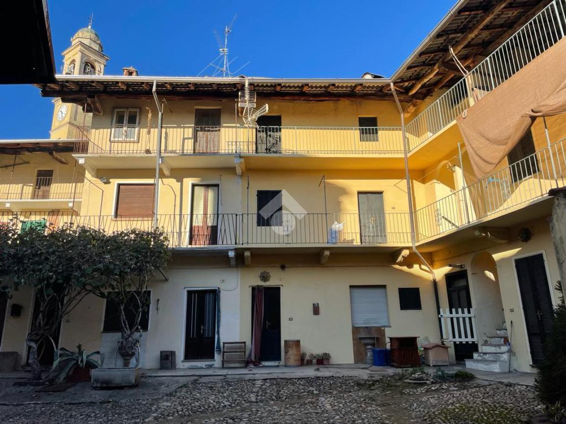 Casa indipendente in vendita a Mezzomerico