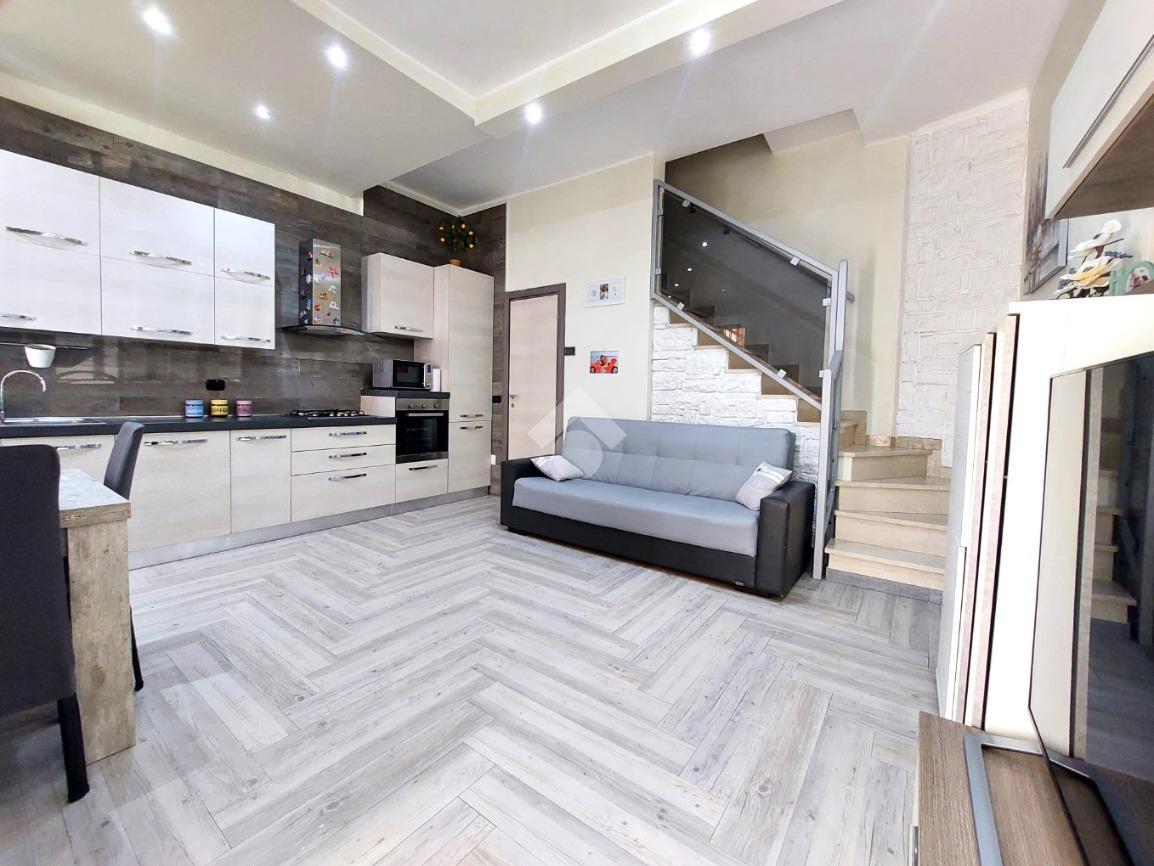 Casa indipendente in vendita a Bollate