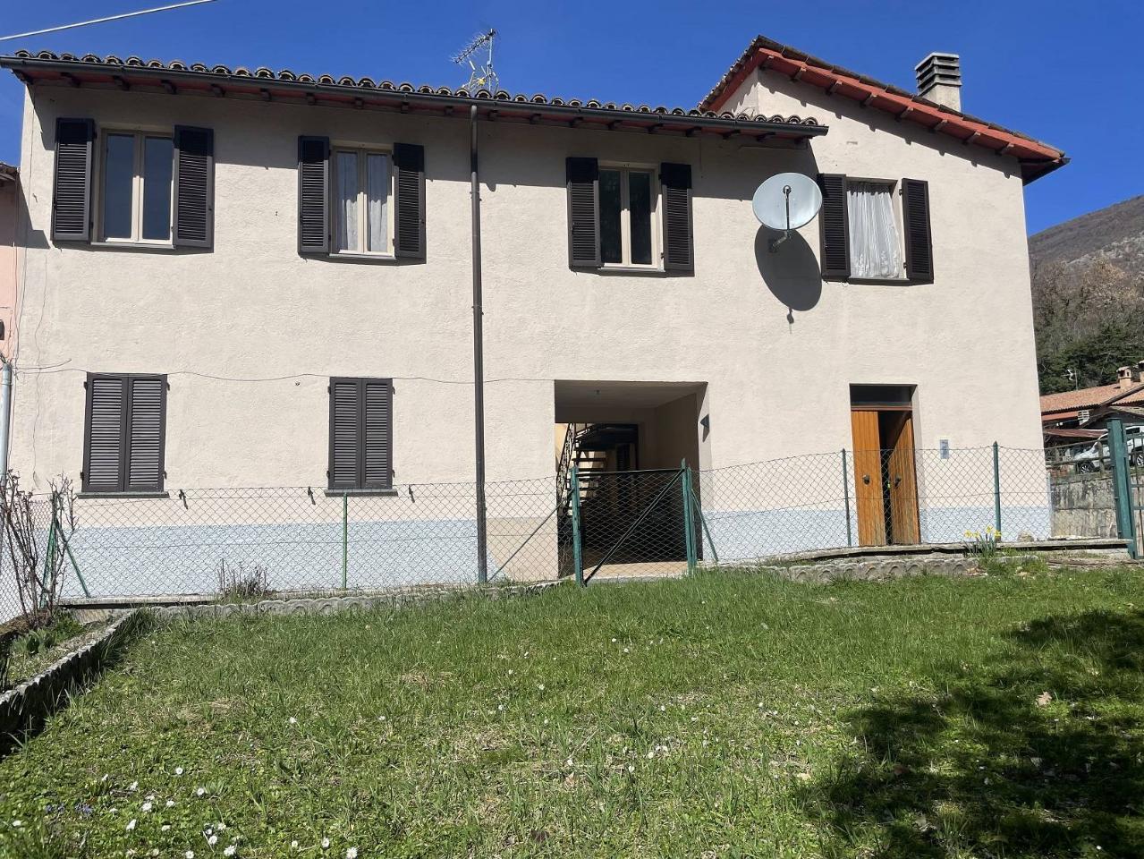 Casa indipendente in vendita a Preci