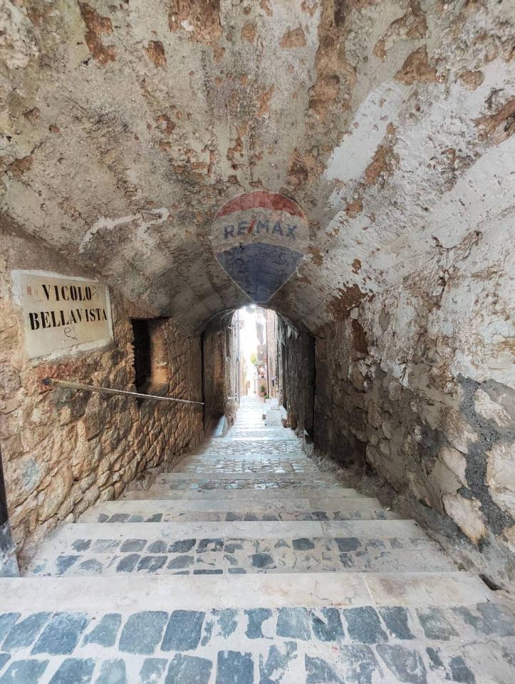 Magazzino in vendita a Villa Santo Stefano