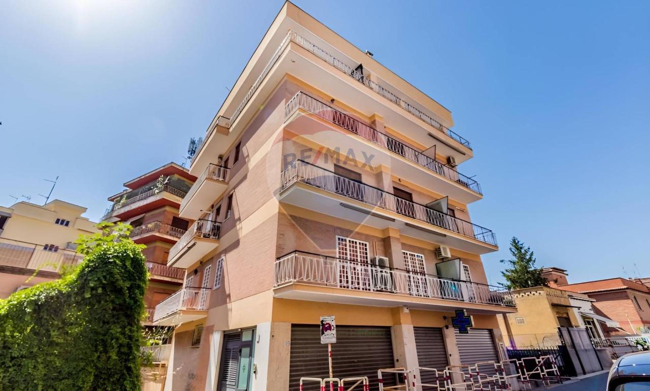 Magazzino in vendita a Roma