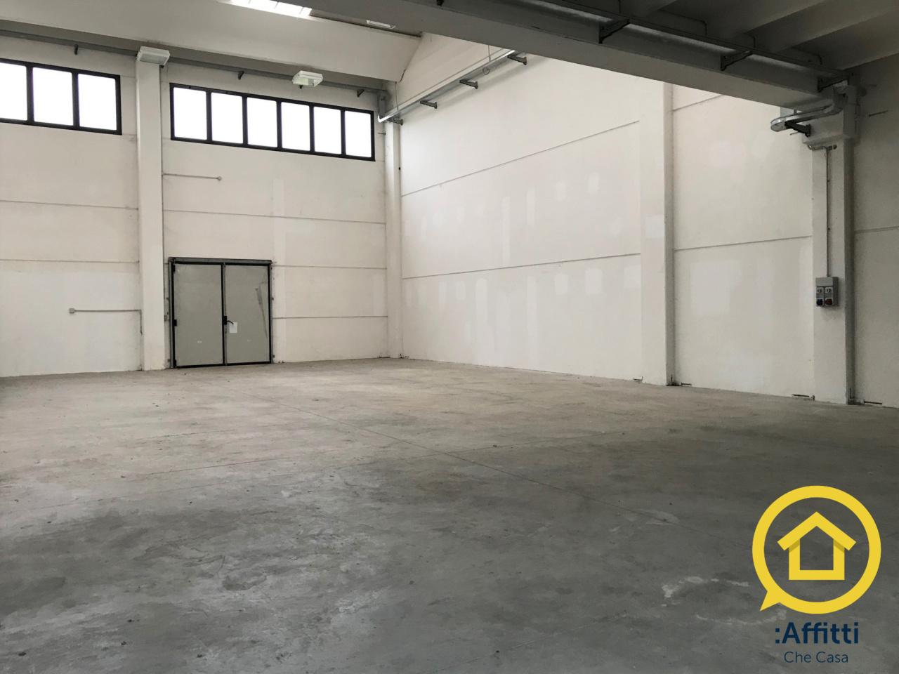 Capannone in affitto a Longiano