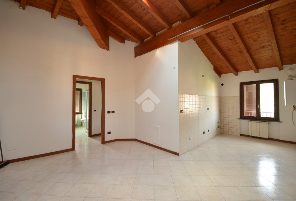 Appartamento in vendita a Busnago