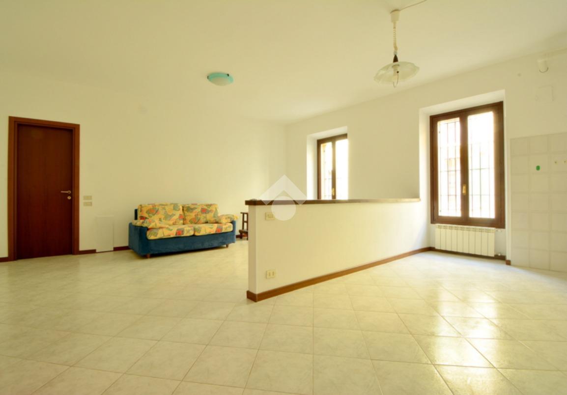 Appartamento in vendita a Cornate D'Adda