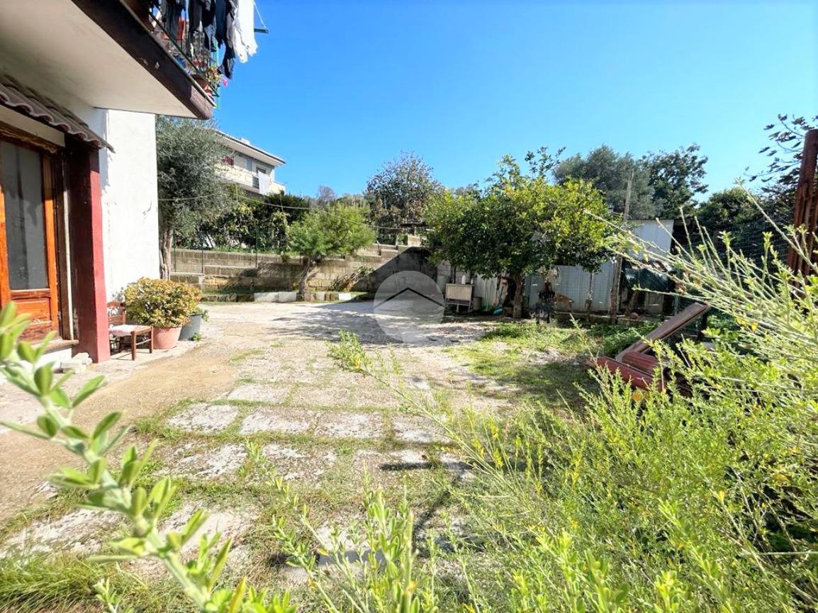 Trilocale in Via Nerva, Bacoli