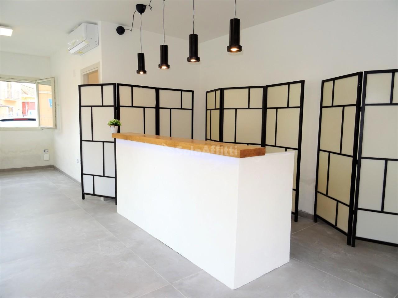 Negozio in affitto a Senigallia