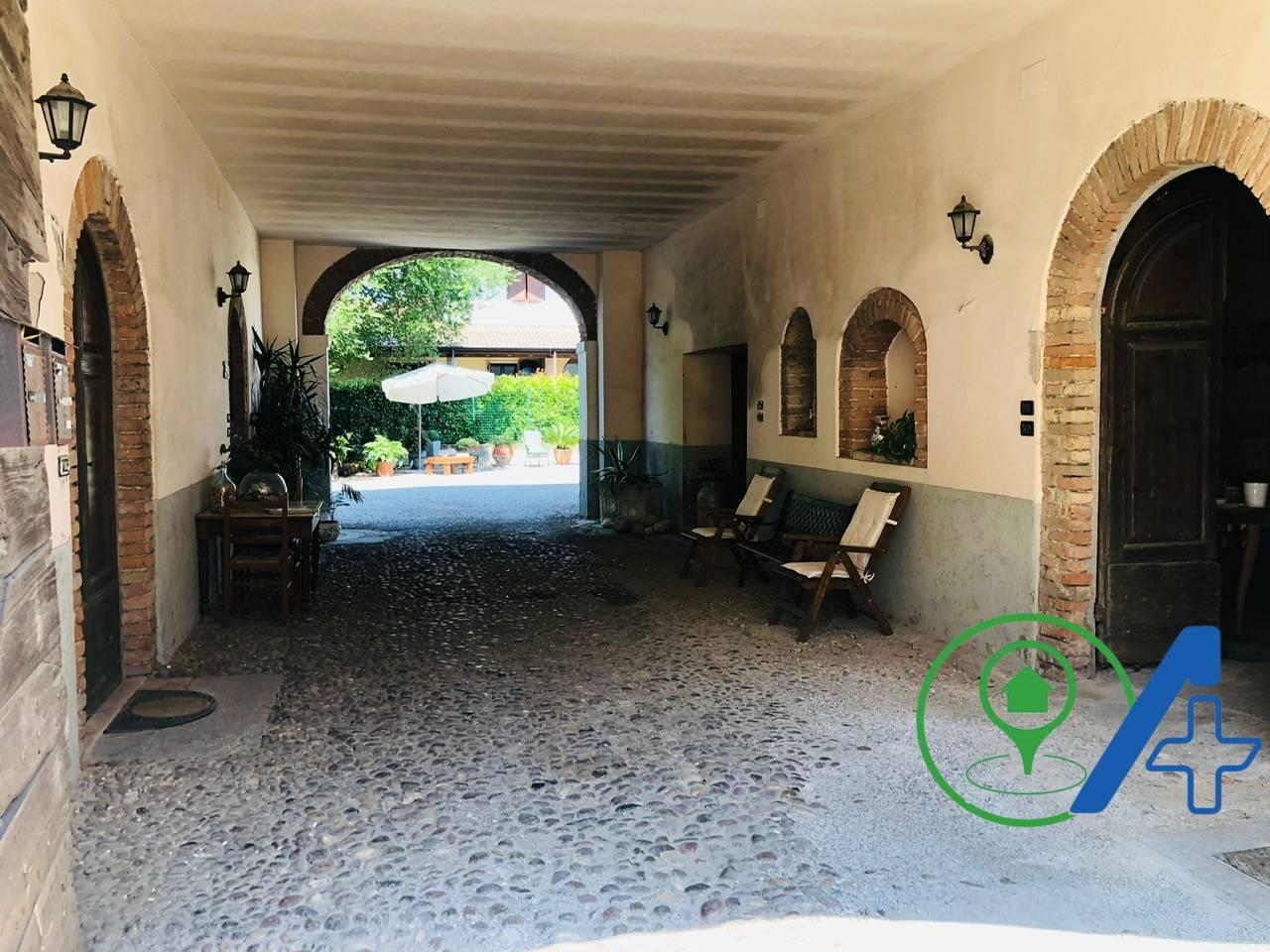 Rustico in vendita a Goito