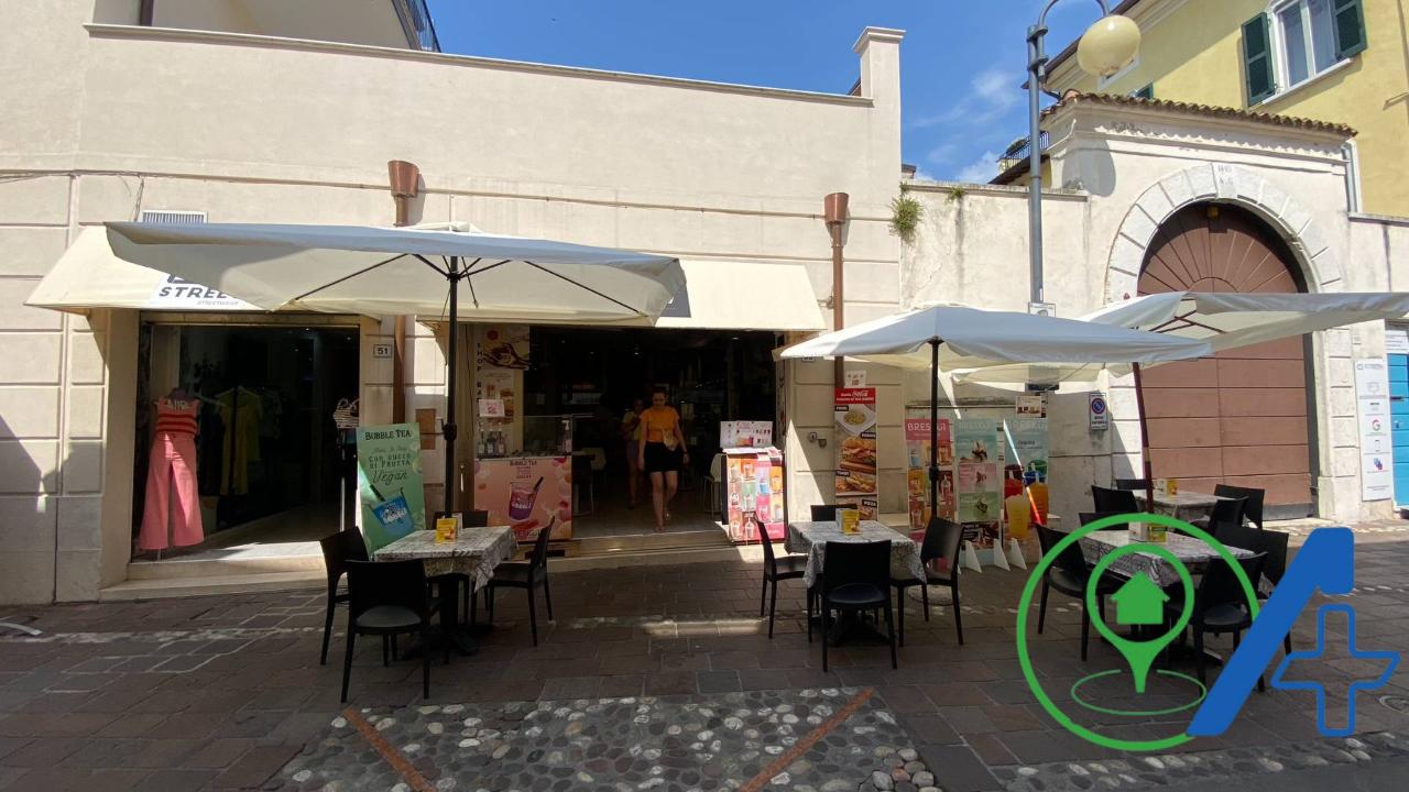 Esercizio commerciale in vendita a Desenzano Del Garda