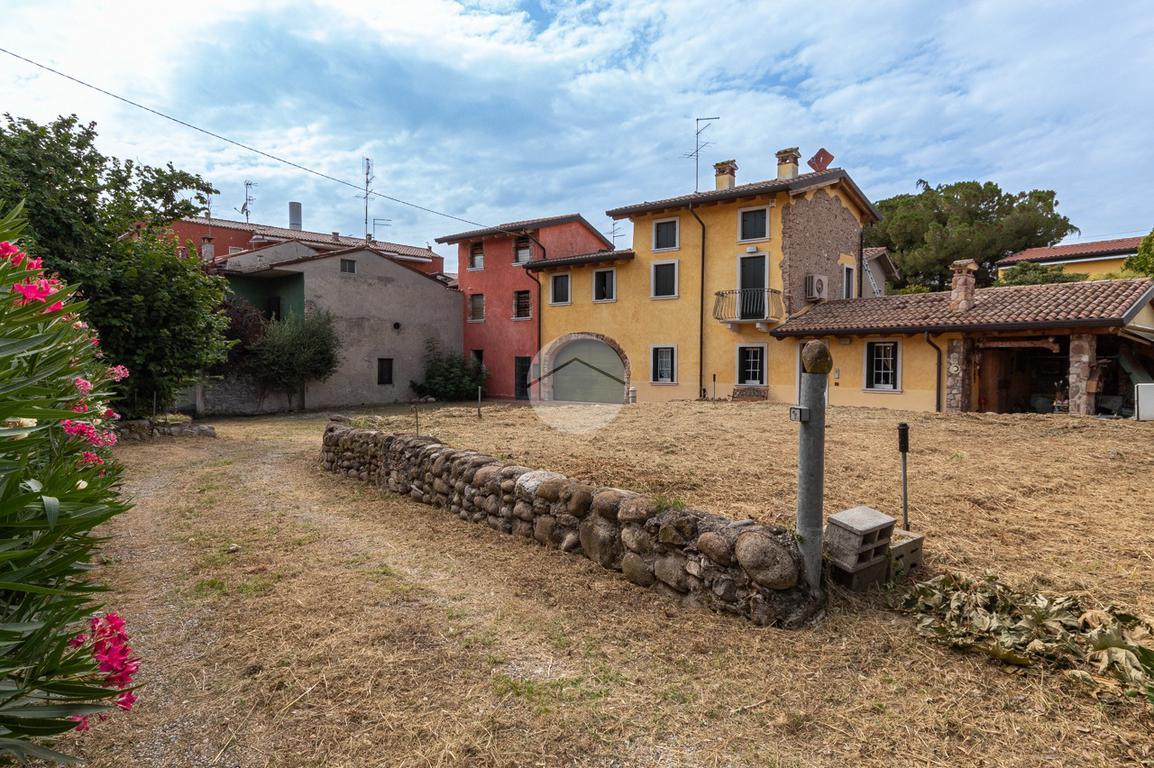 Rustico in vendita a Pescantina