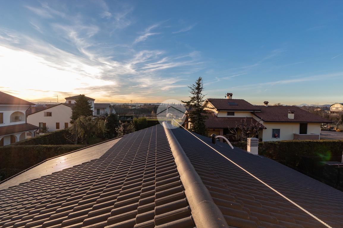 Appartamento in vendita a Pescantina