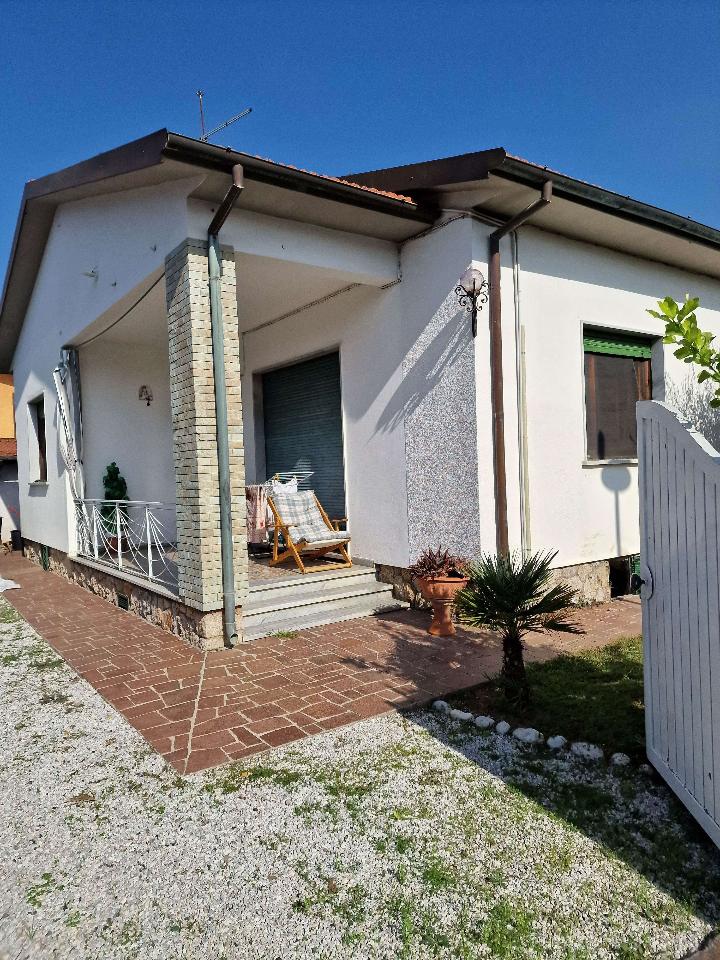 Casa indipendente in vendita a Forte Dei Marmi