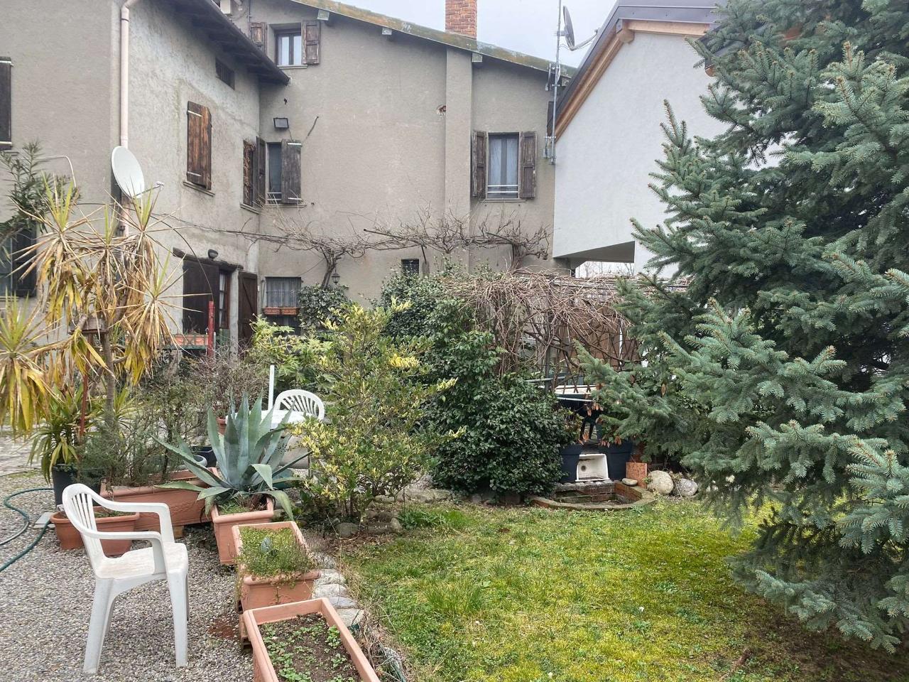 Porzione di casa in vendita a Osio Sotto