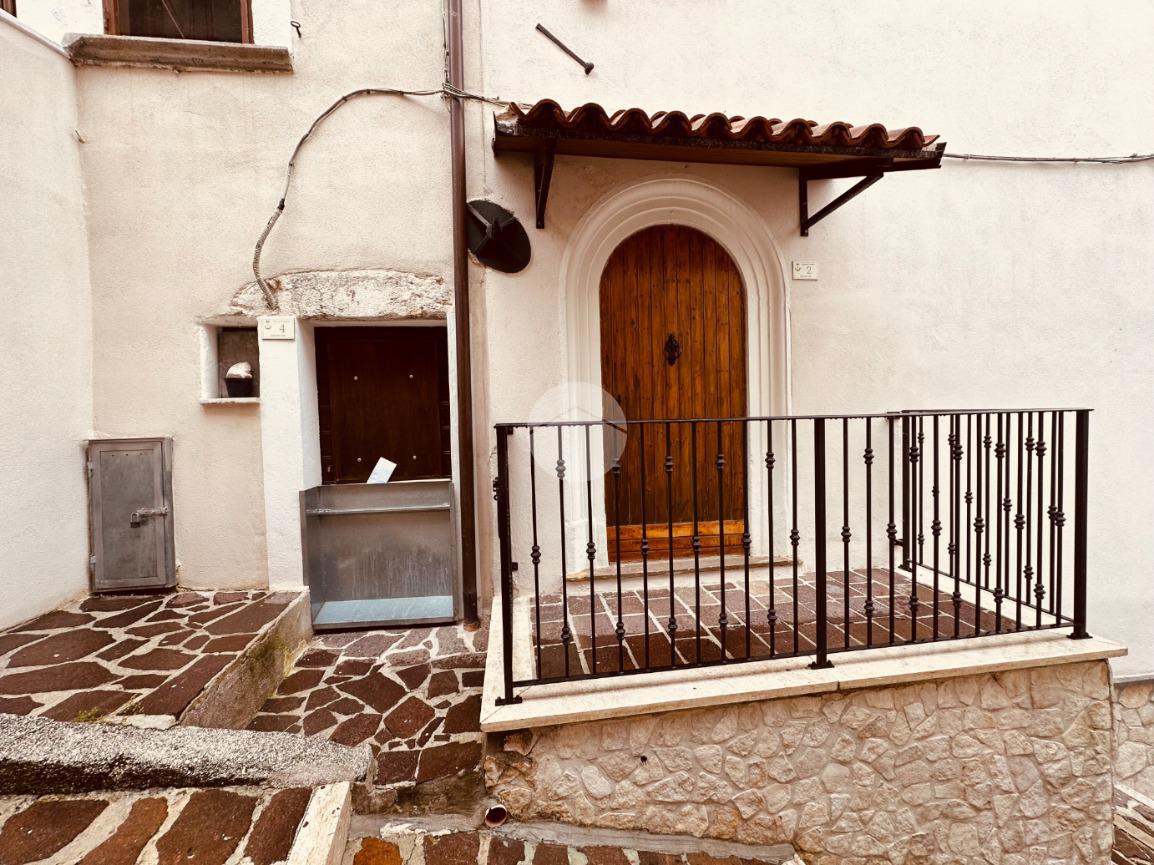 Casa indipendente in vendita a Ovindoli
