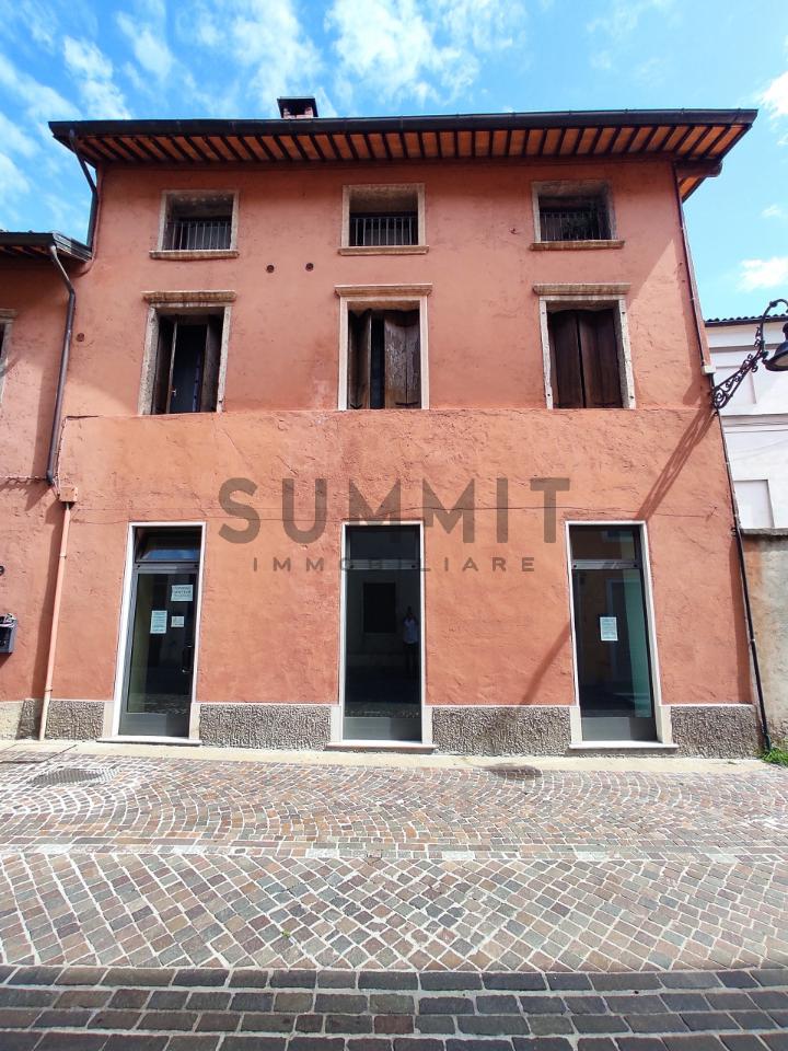 Negozio in affitto a Schio