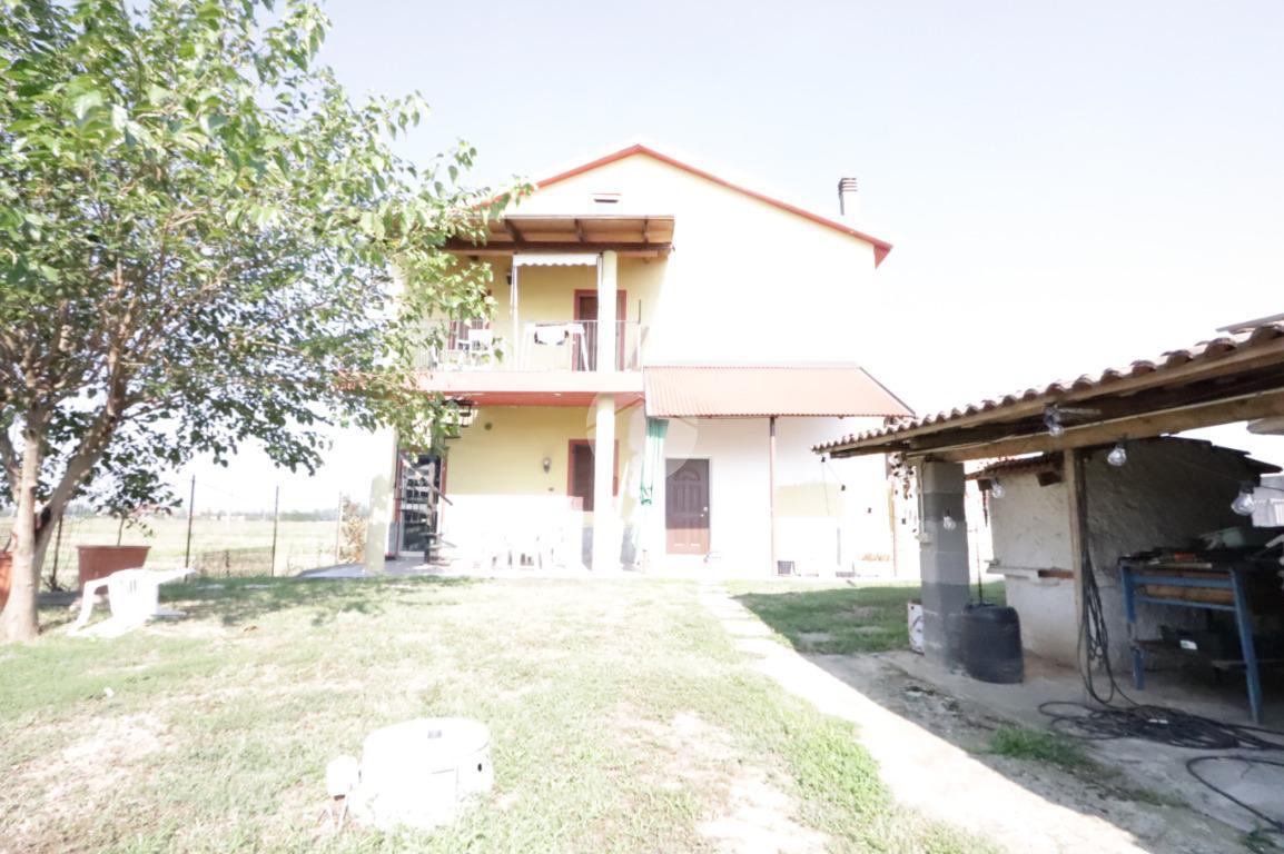 Casa indipendente in vendita a Alessandria