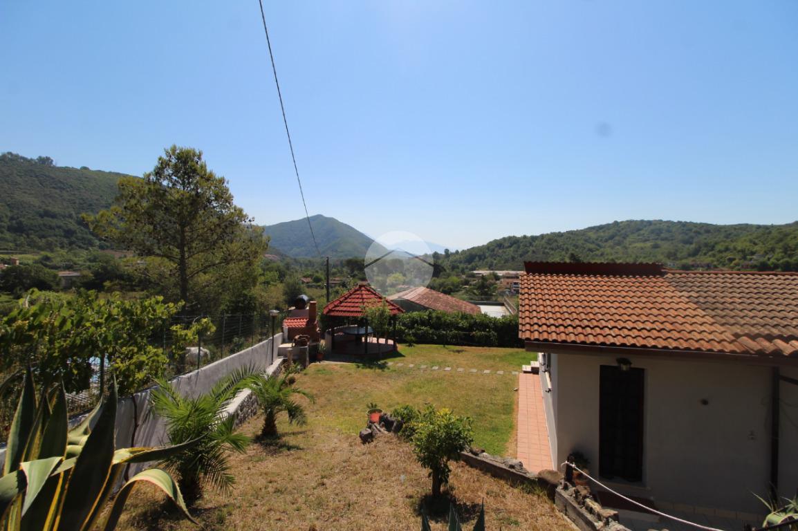 Villa in vendita a Roccagloriosa